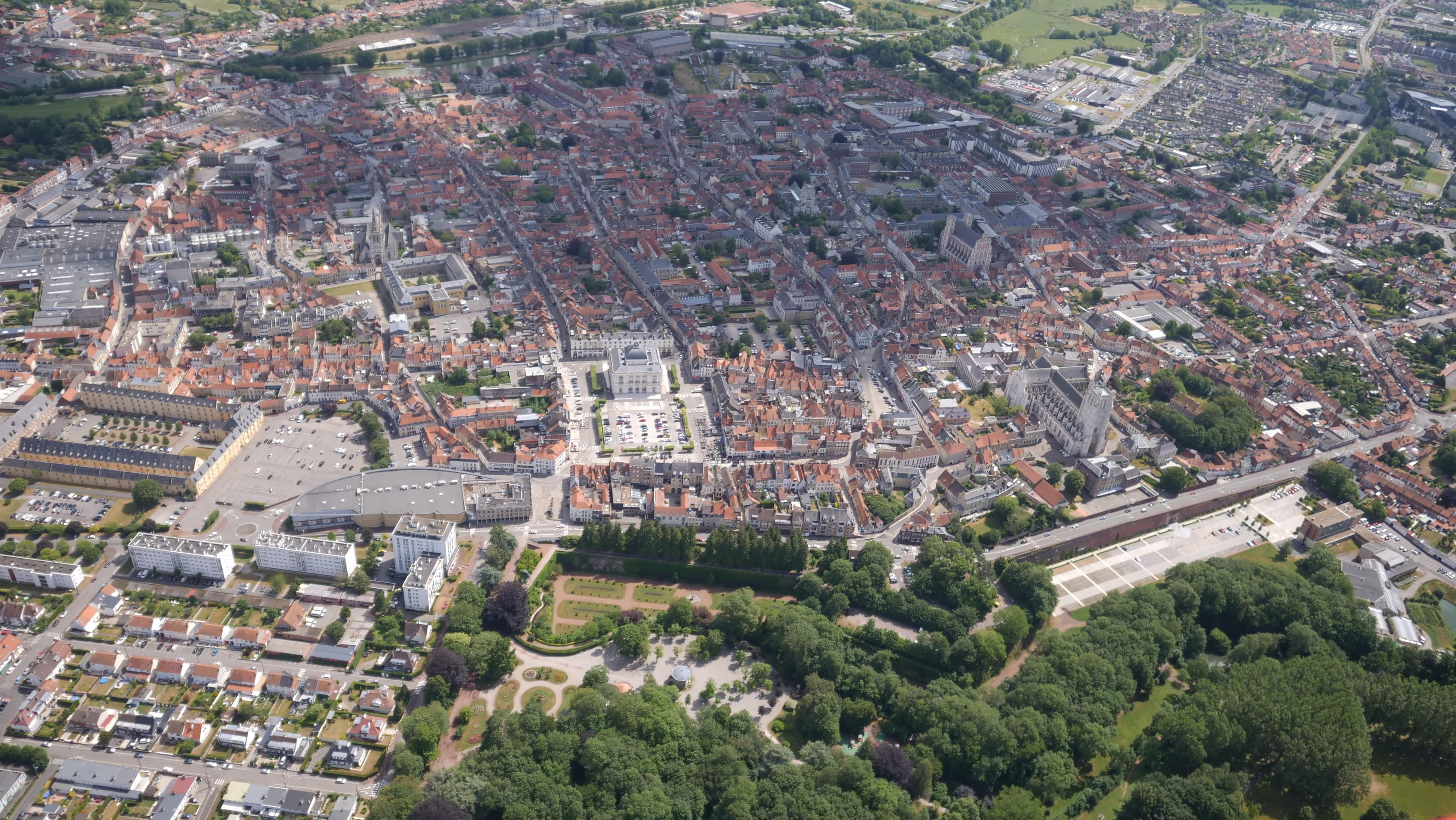 Brochures in gidsen | Toeristenbureau van het Pays de Saint-Omer